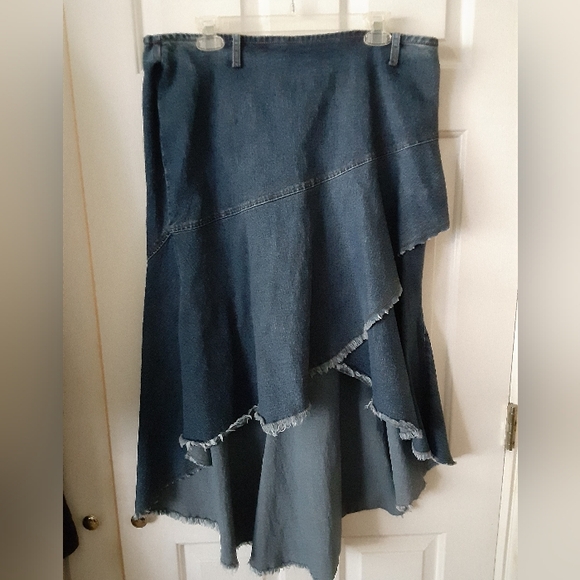 Ashley Stewart | Skirts | Ashley Stewart Denim Skirt Size 6w Frayed Hem ...